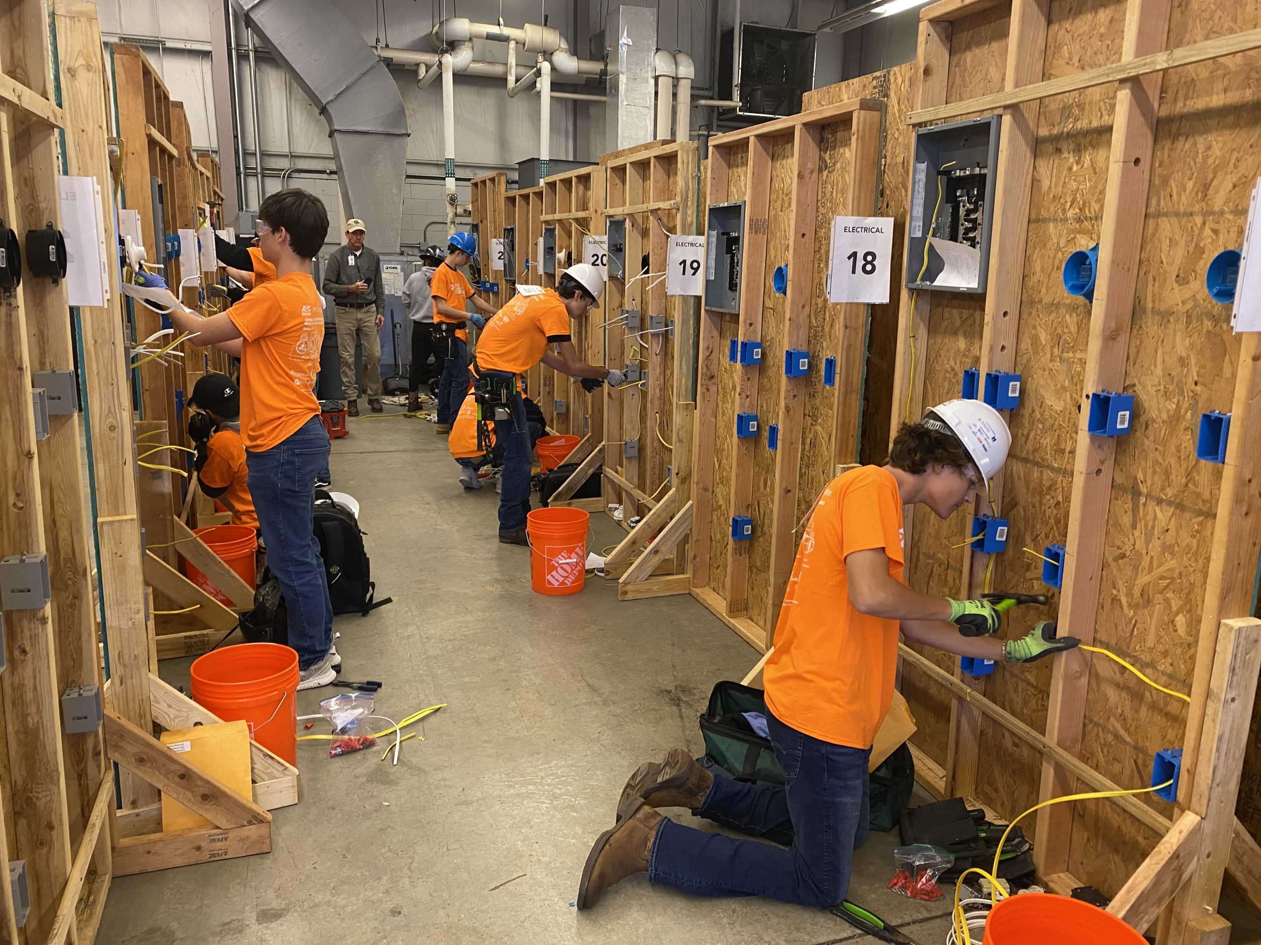 Construction competition comes to Macon