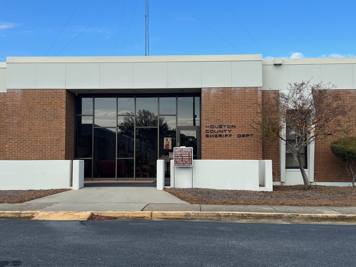 Houston County School District adding more school resource officers