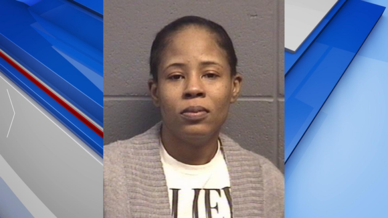Warner Robins Police: Store clerk shot during struggle over firearm ...