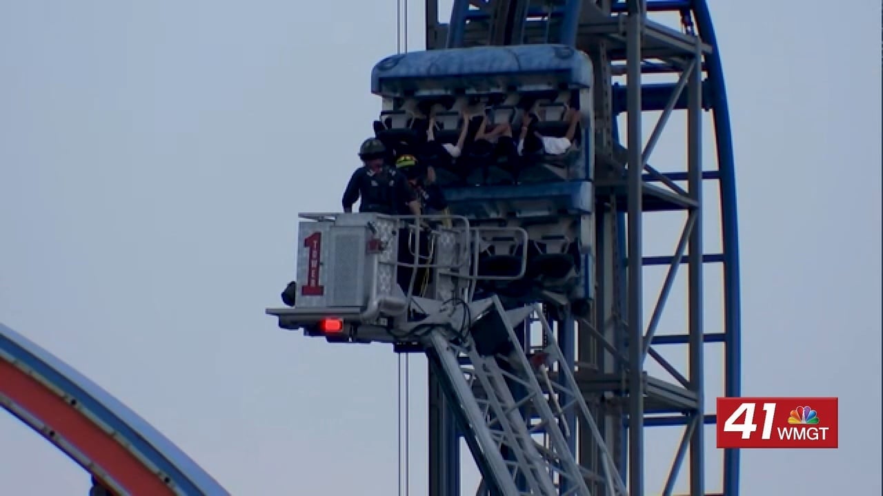 Eight riders rescued after Texas roller coaster malfunction