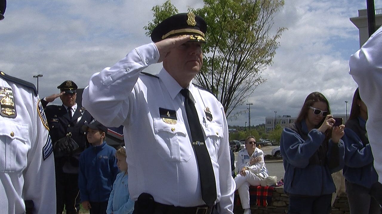Local police officers honored in Middletown
