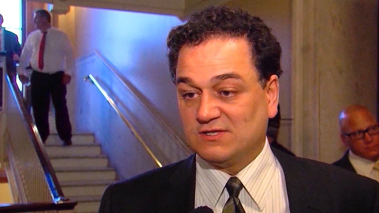 Ex-Speaker Fox honored by Rhode Island House