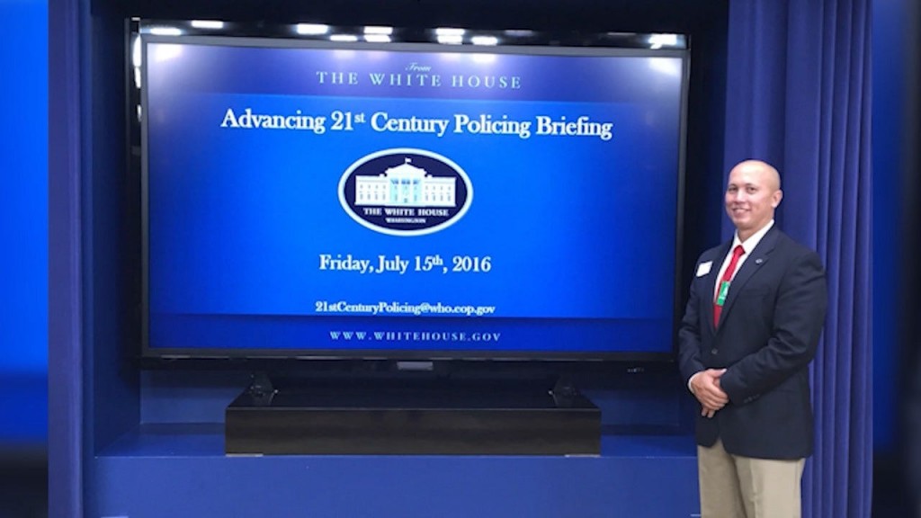 Woonsocket Police officer meets with other law enforcement at Wh