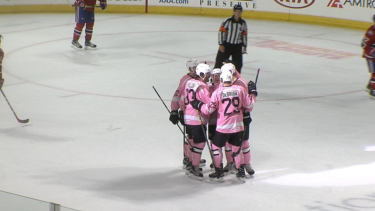 P-Bruins Capped by the IceCaps in Pink Out Game at the Dunk