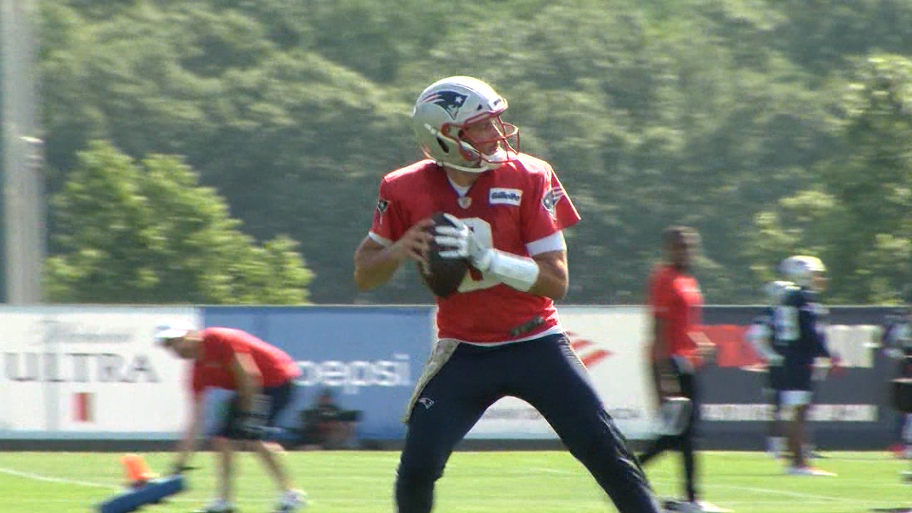 Report: Brian Hoyer Visits Jets | ABC6