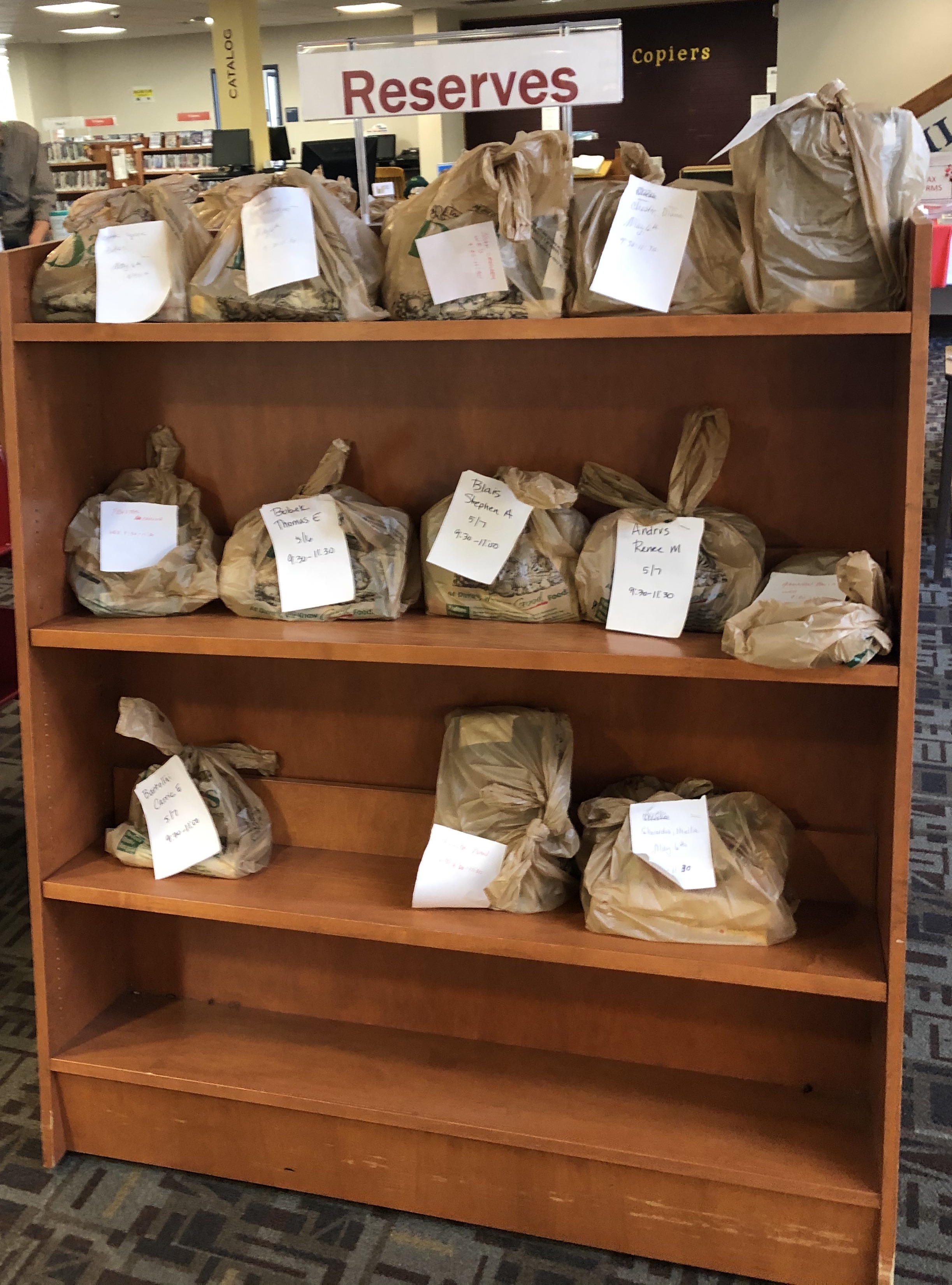 Warwick Public Library offering pickup | ABC6