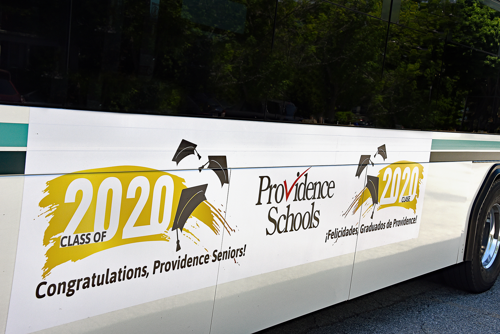 'Mobile Billboards' Congratulate Graduating Seniors in Providence | ABC6