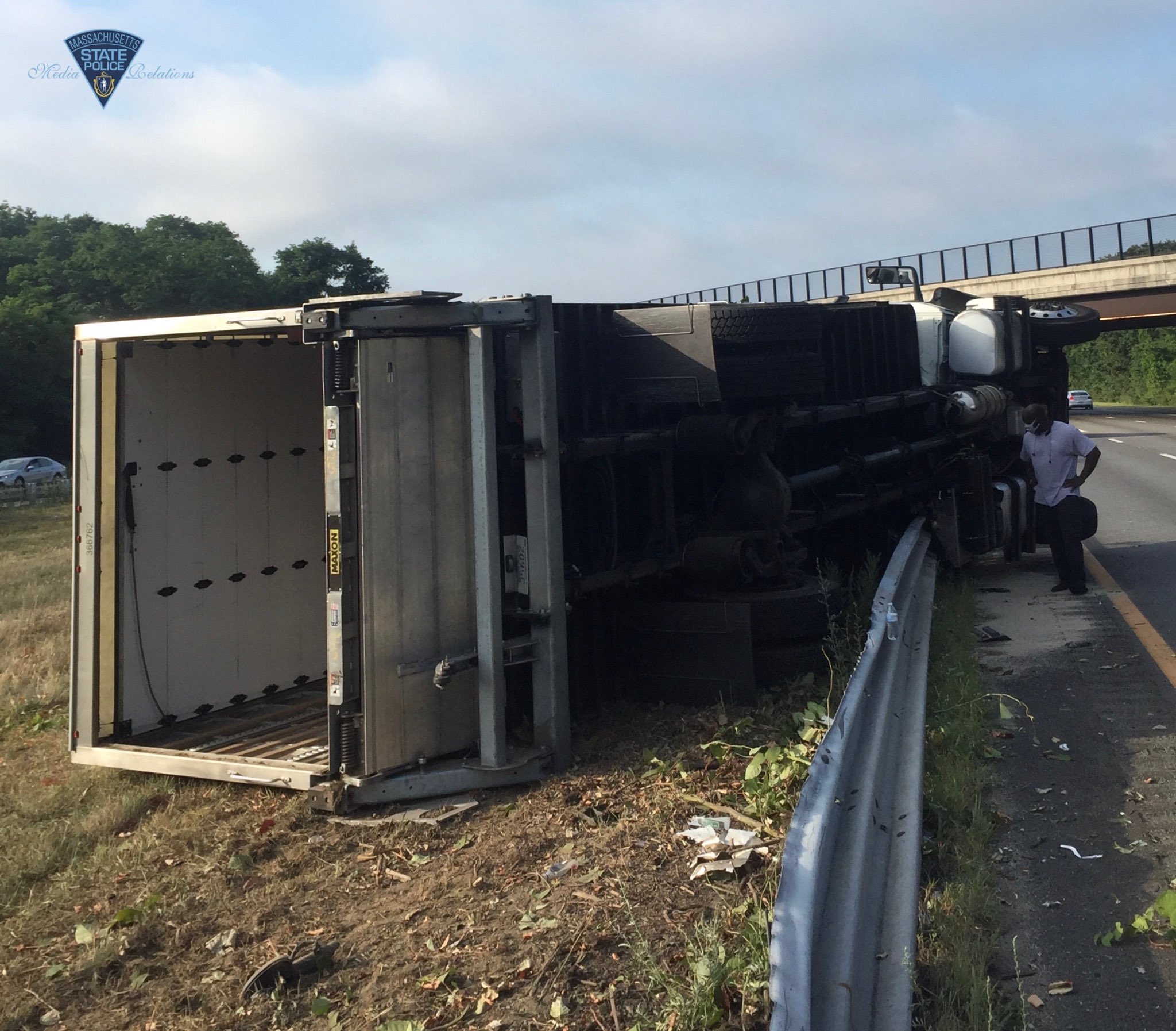 Trailer rollover in North Attleboro | ABC6