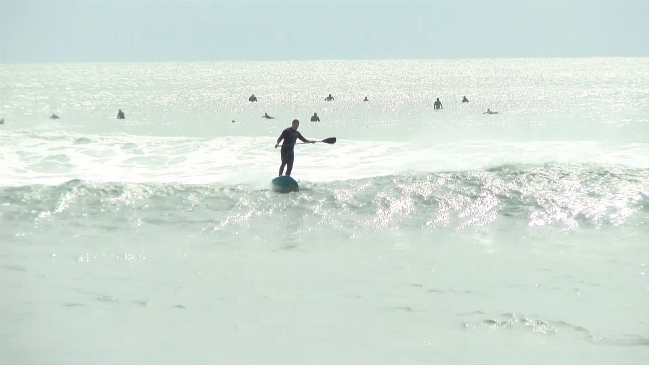 High surf from Hurricane Teddy attracts surfers from across region | ABC6