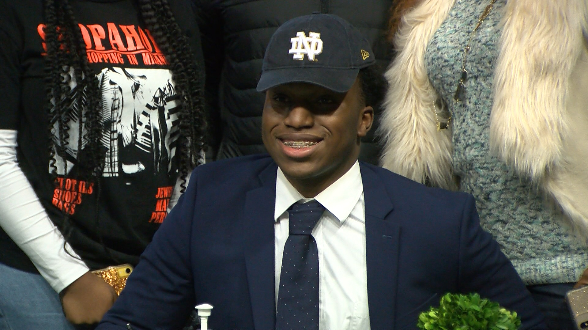Bishop Hendricken's Jason Onye Officially Signs with Notre Dame | ABC6