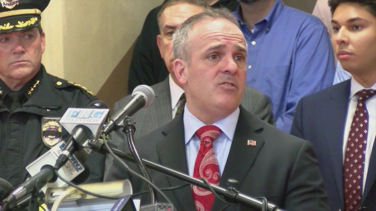 City council, parents call for Fall River superintendent to resign | ABC6