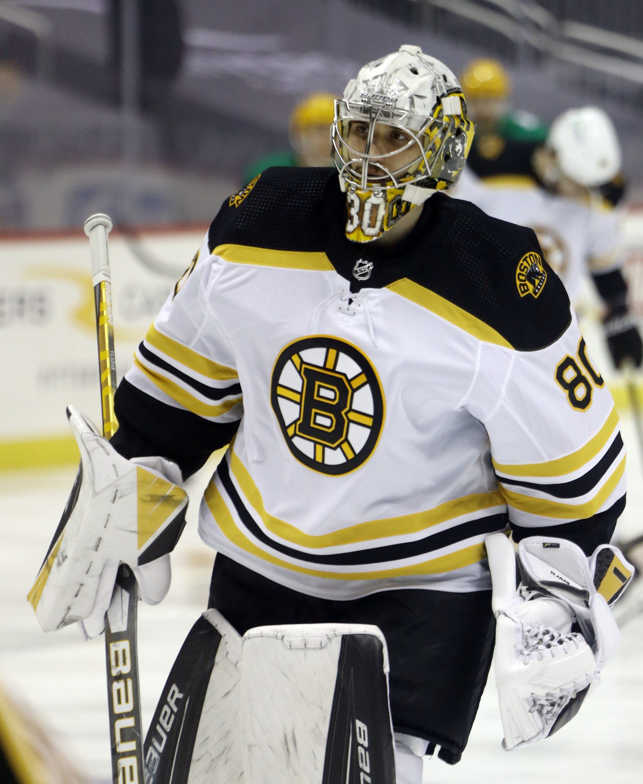 Dan Vladar Gets First Career Win in Bruins' Victory over Penguins | ABC6