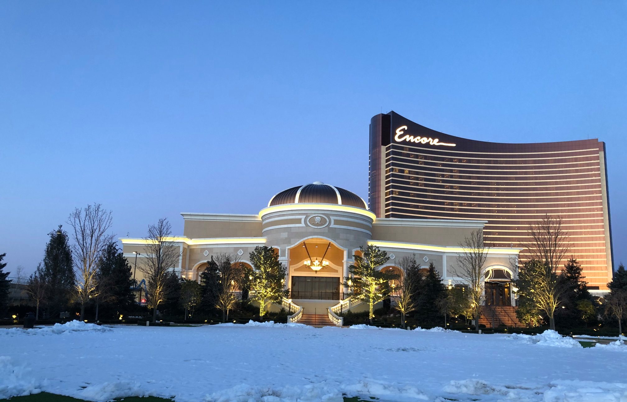 Three men steal over $20,000 from Encore Boston Harbor in cheating ...