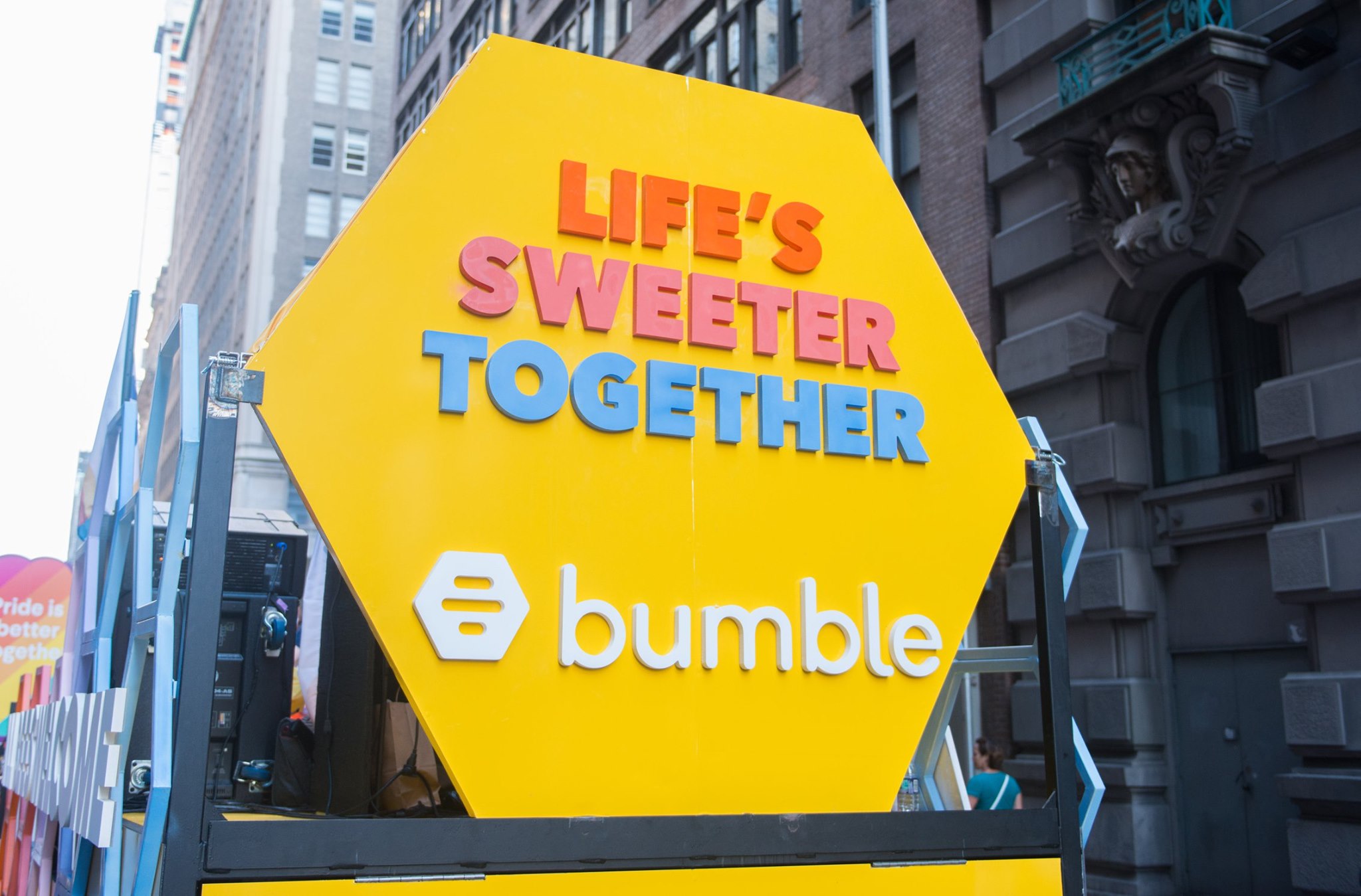 Bumble gives all employees a paid week off amid reports of pandemic ...
