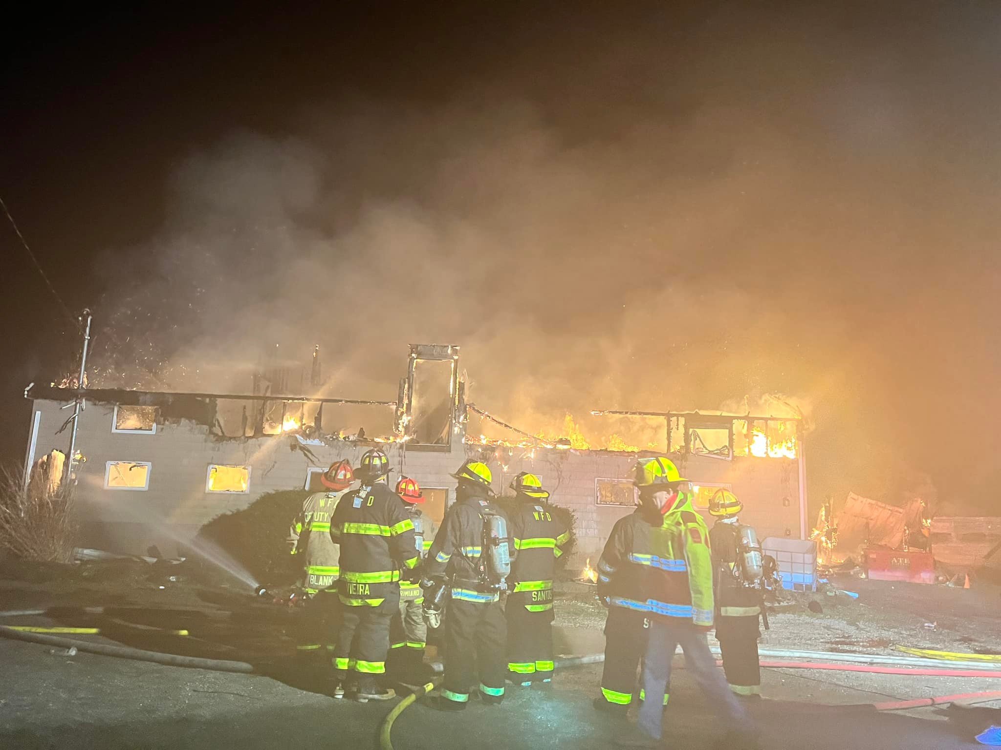 Firefighters battle barn fire in Warren | ABC6