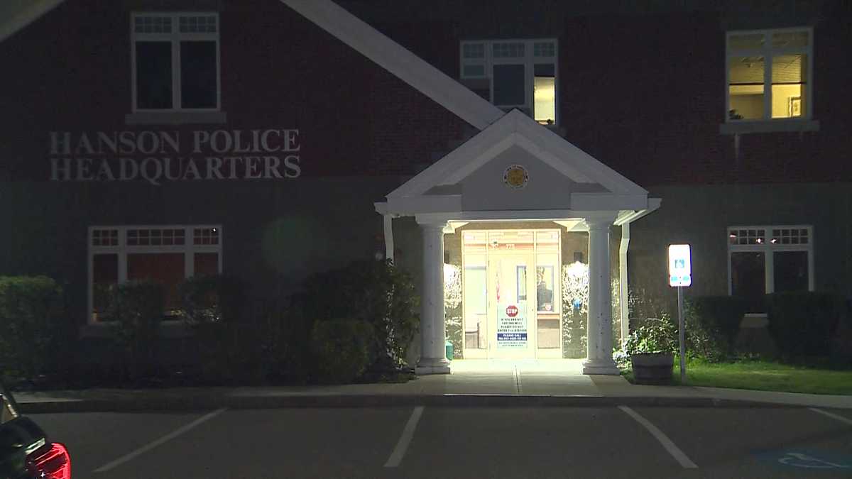 Car crashes into Hanson home | ABC6