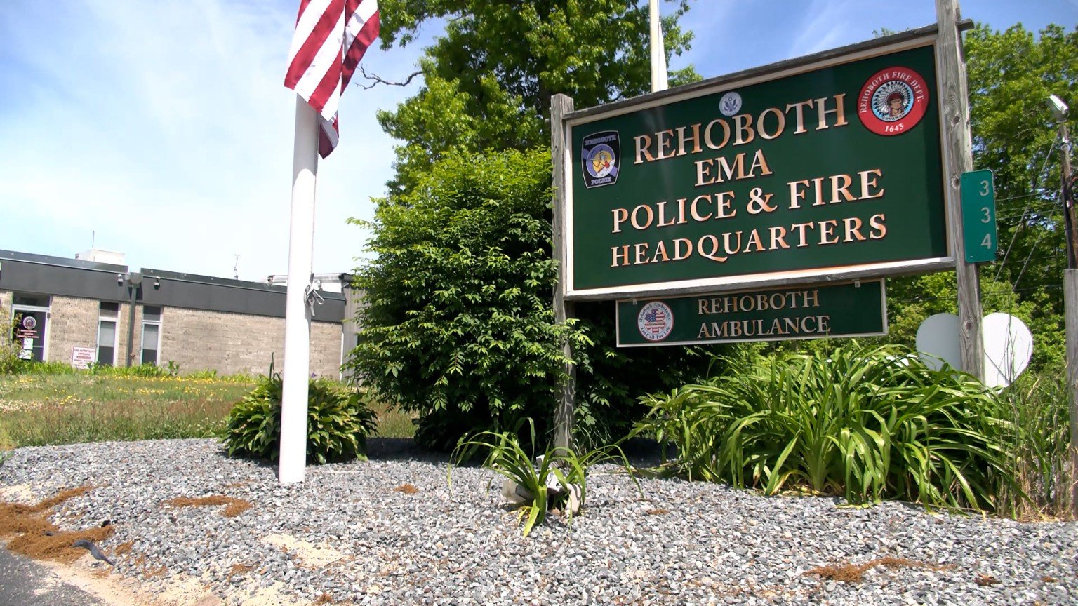 Motorcyclist seriously injured after crash in Rehoboth | ABC6