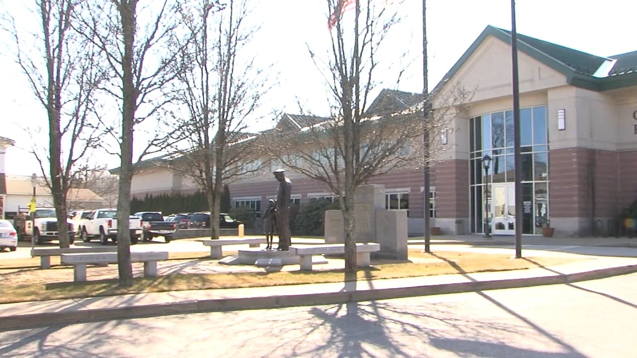 Fall River police chief to be officially sworn in | ABC6