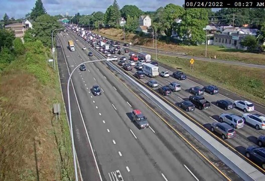 Crash causes major delays on Interstate 195 in Providence | ABC6