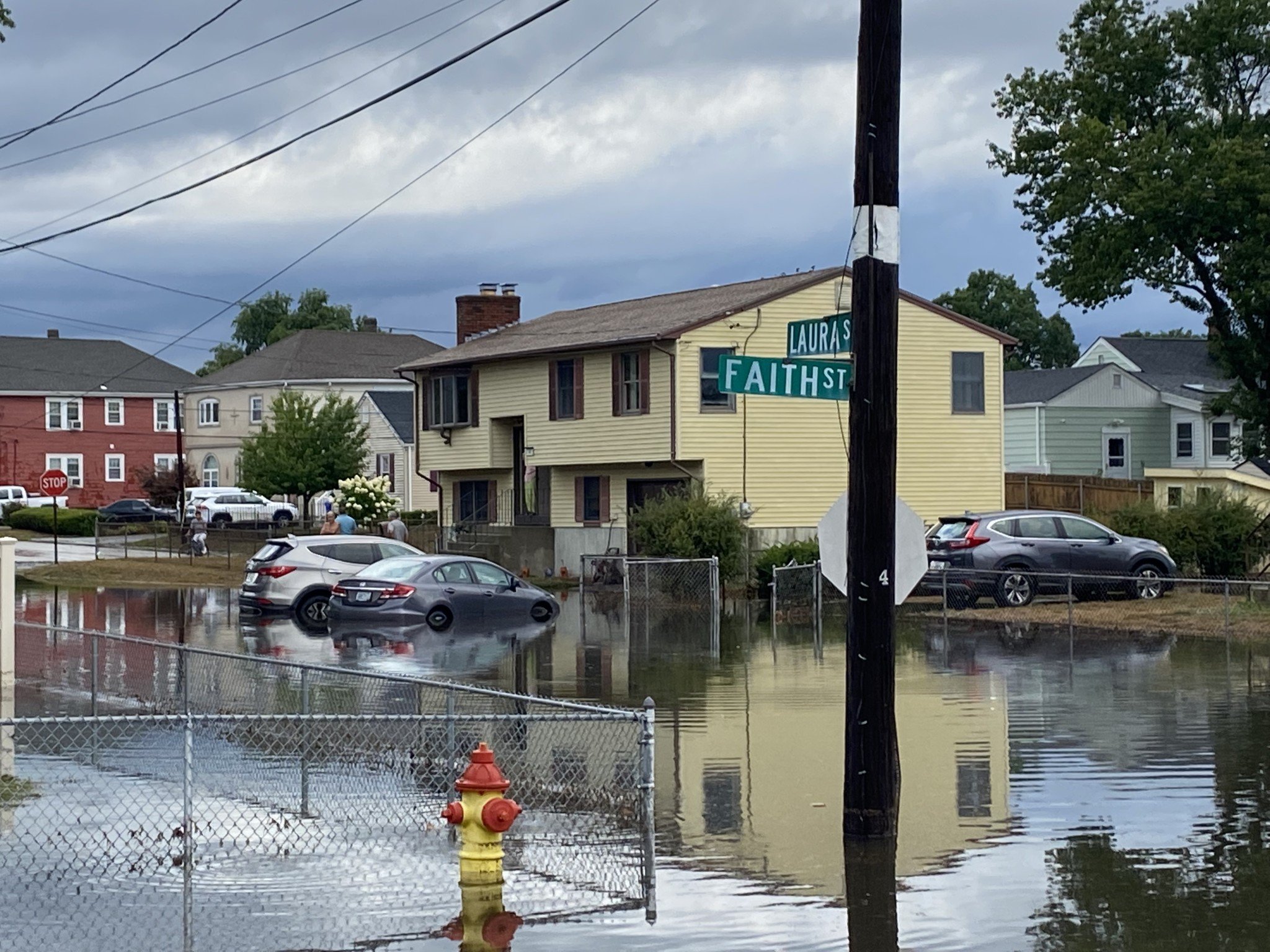 Heavy rain causes flooding in parts of Rhode Island | ABC6
