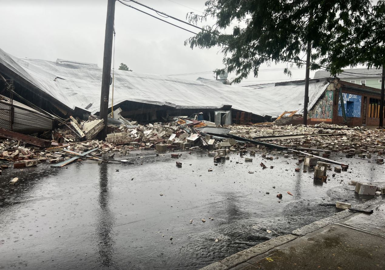 Building collapses in Providence on Peace Street | ABC6