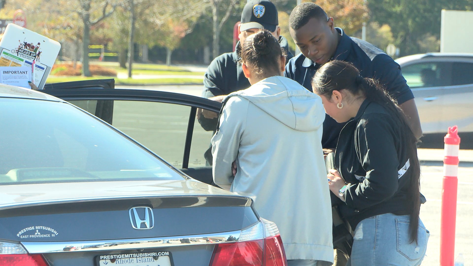 Dozens attend car seat safety checkpoint | ABC6