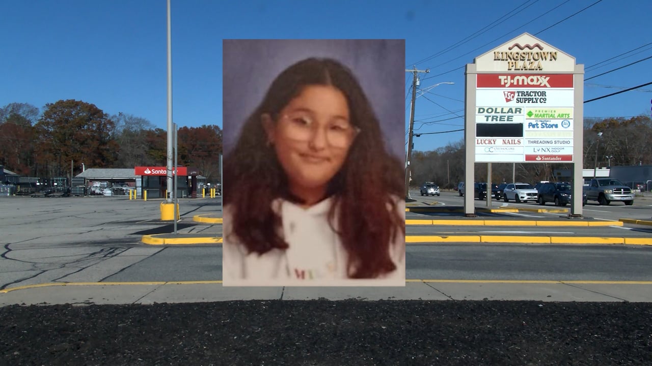 Missing 12 Year Old North Kingstown Girl Found At Shopping Plaza Abc6