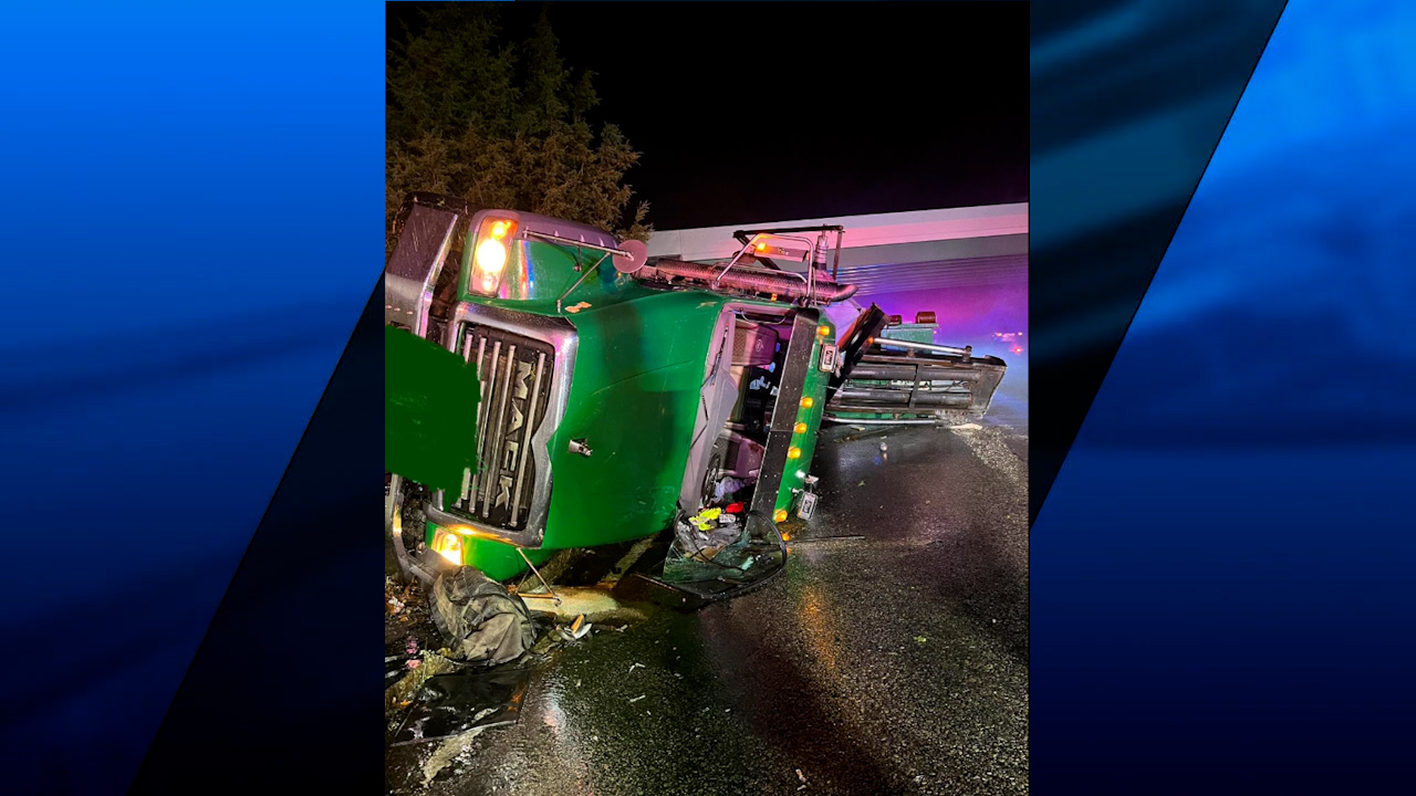 Driver injured after truck rollover in Wrentham | ABC6