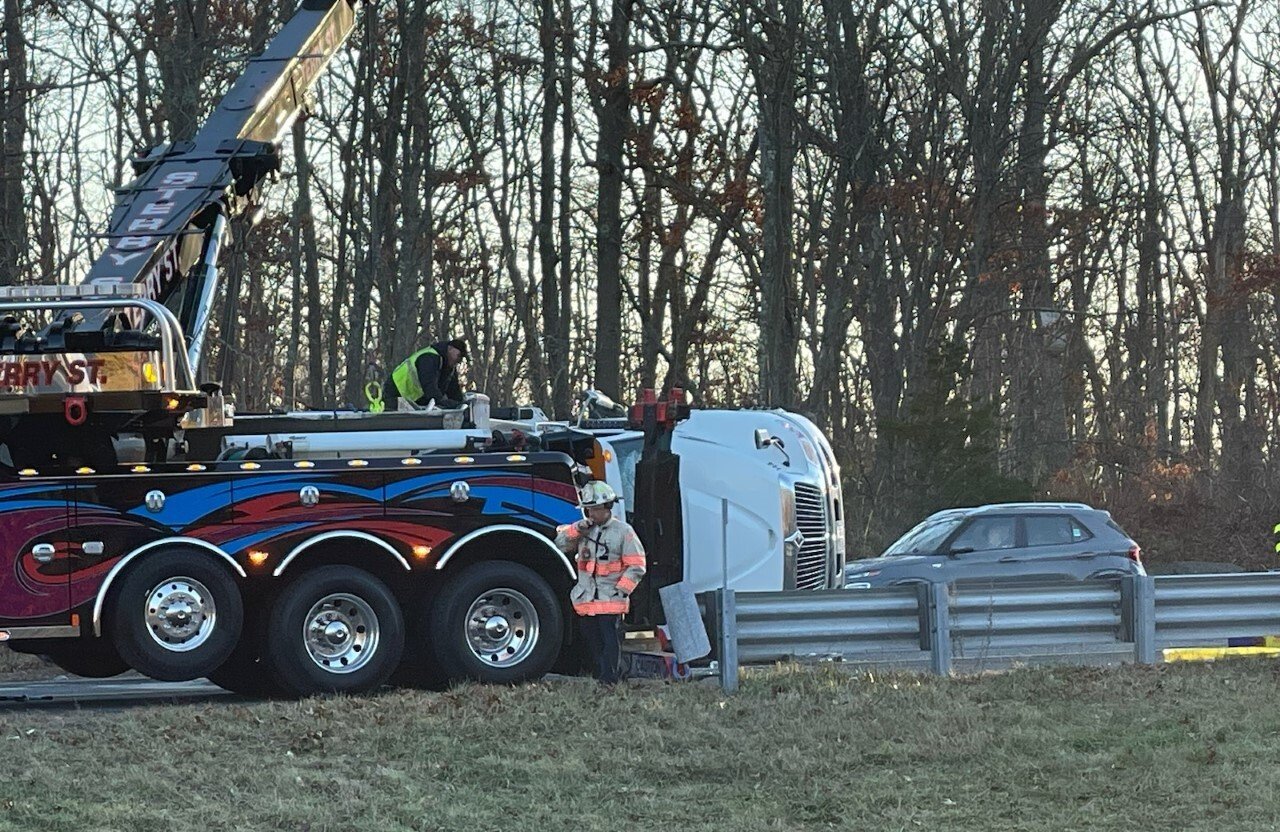 Dump truck rollover on Interstate 295 in Attleboro causes traffic ...