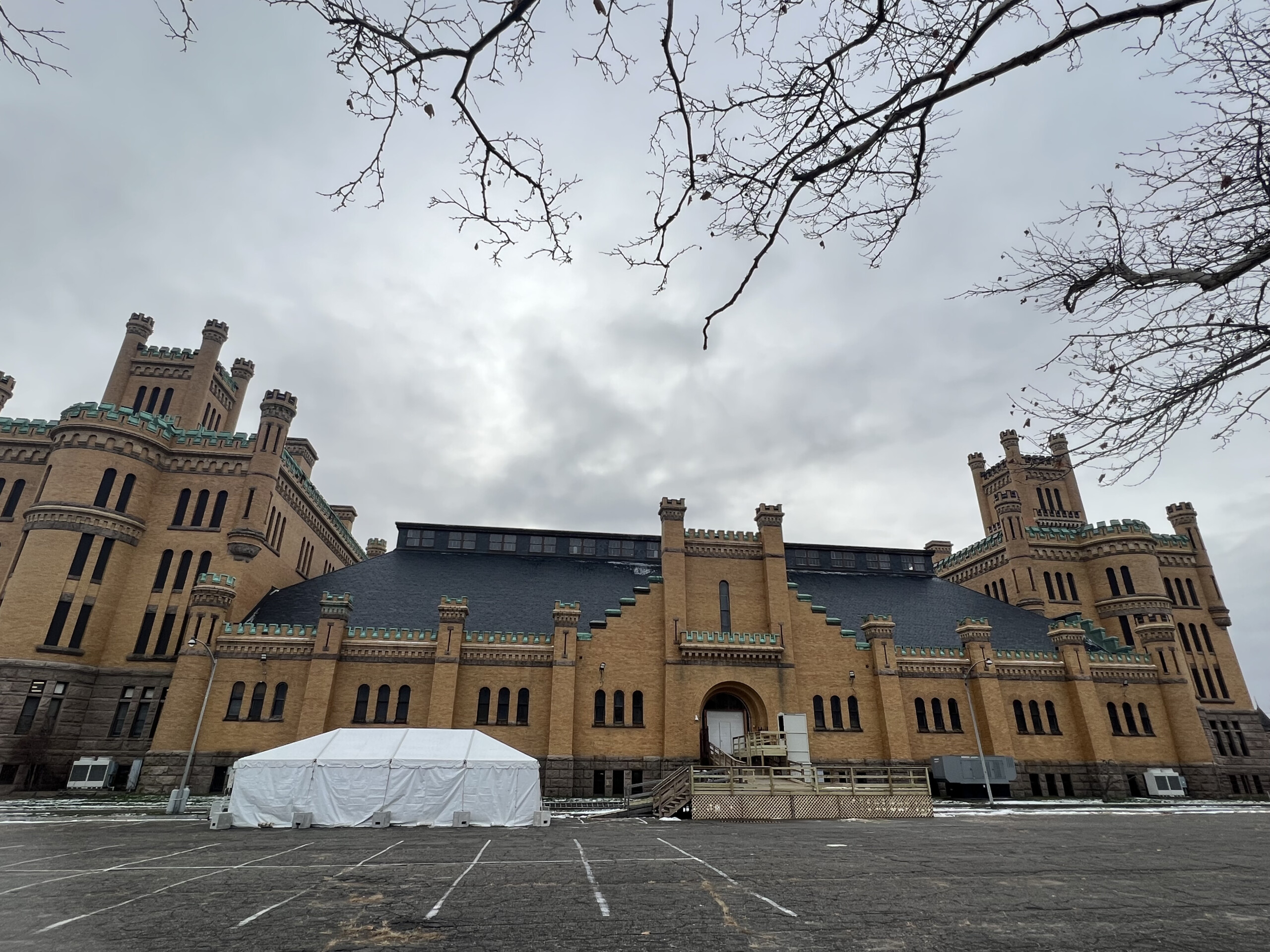 Issues with homeless persist in neighborhood around Cranston Street ...