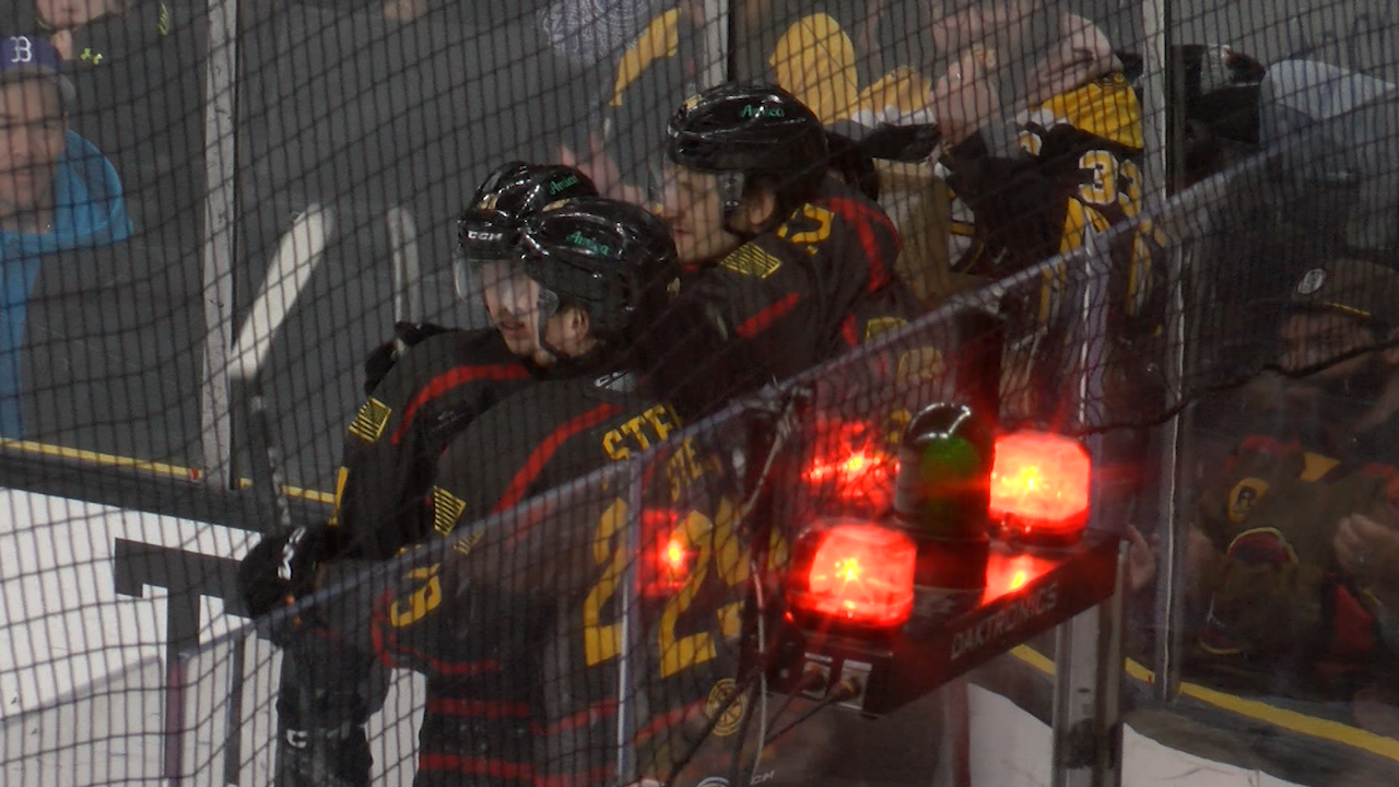 P-Bruins Rally to Beat Bears | ABC6