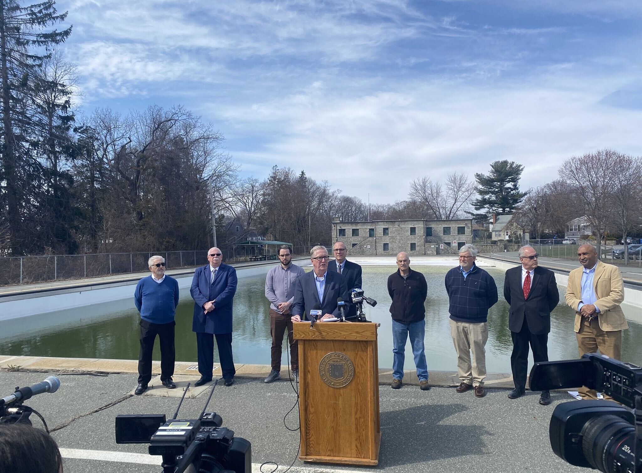 Cranston mayor unveils plan to reopen Budlong Pool | ABC6