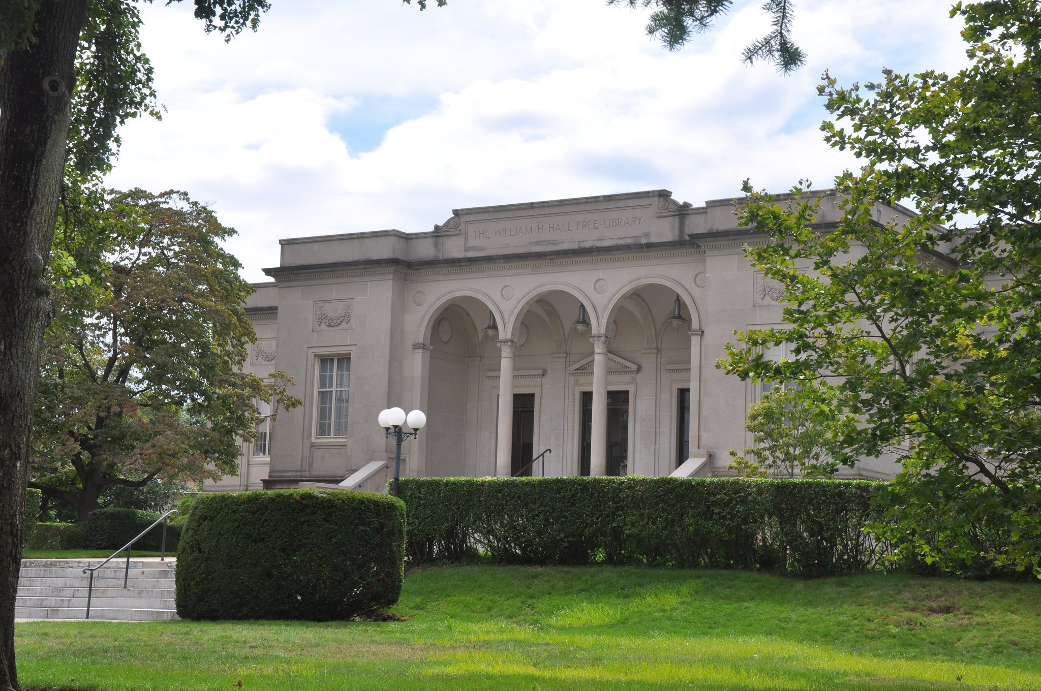William Hall Library reopens after boiler failure | ABC6