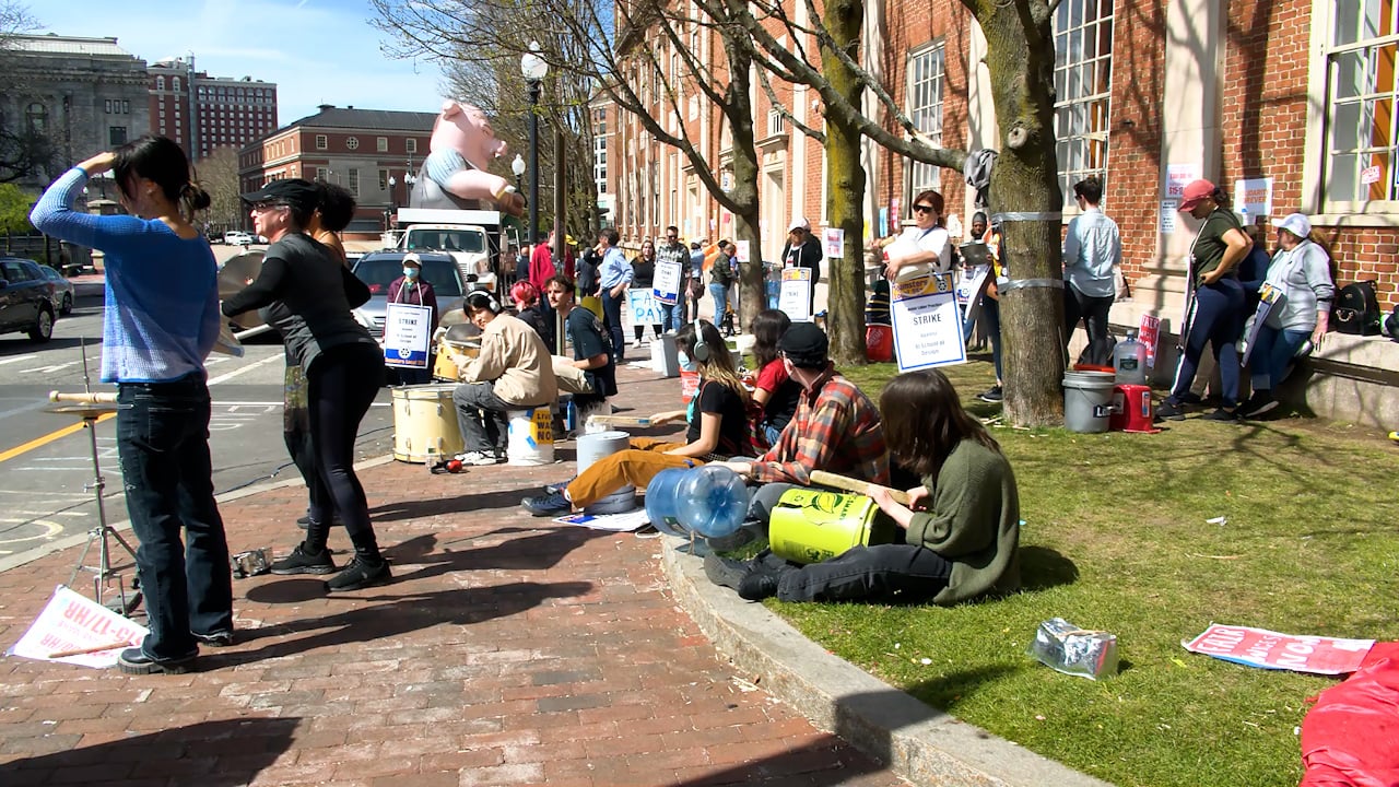 RISD says it offered contract to Teamsters Local 251 | ABC6