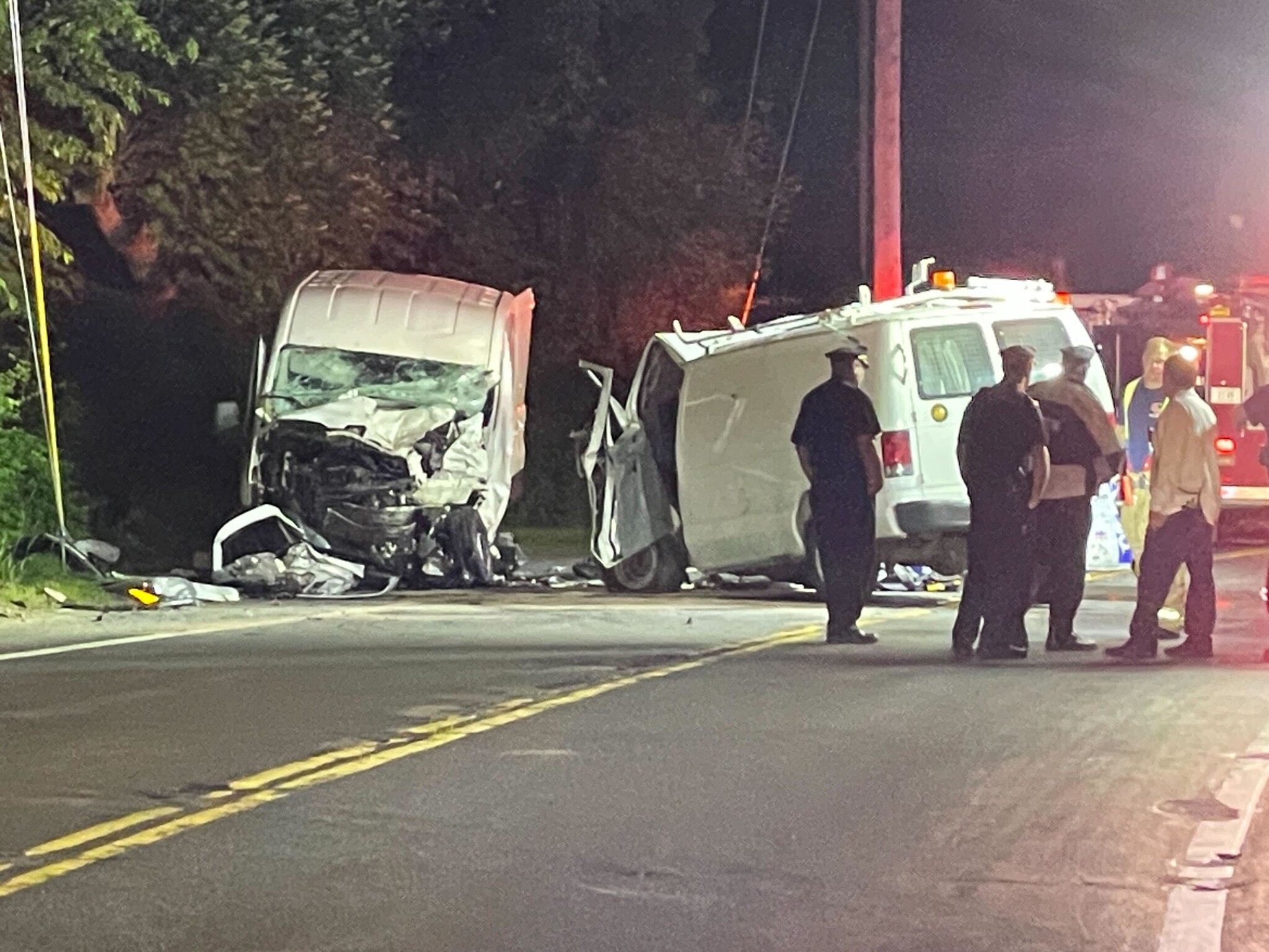 1 dead, 1 hospitalized after 2 vans crash head-on in Cranston | ABC6