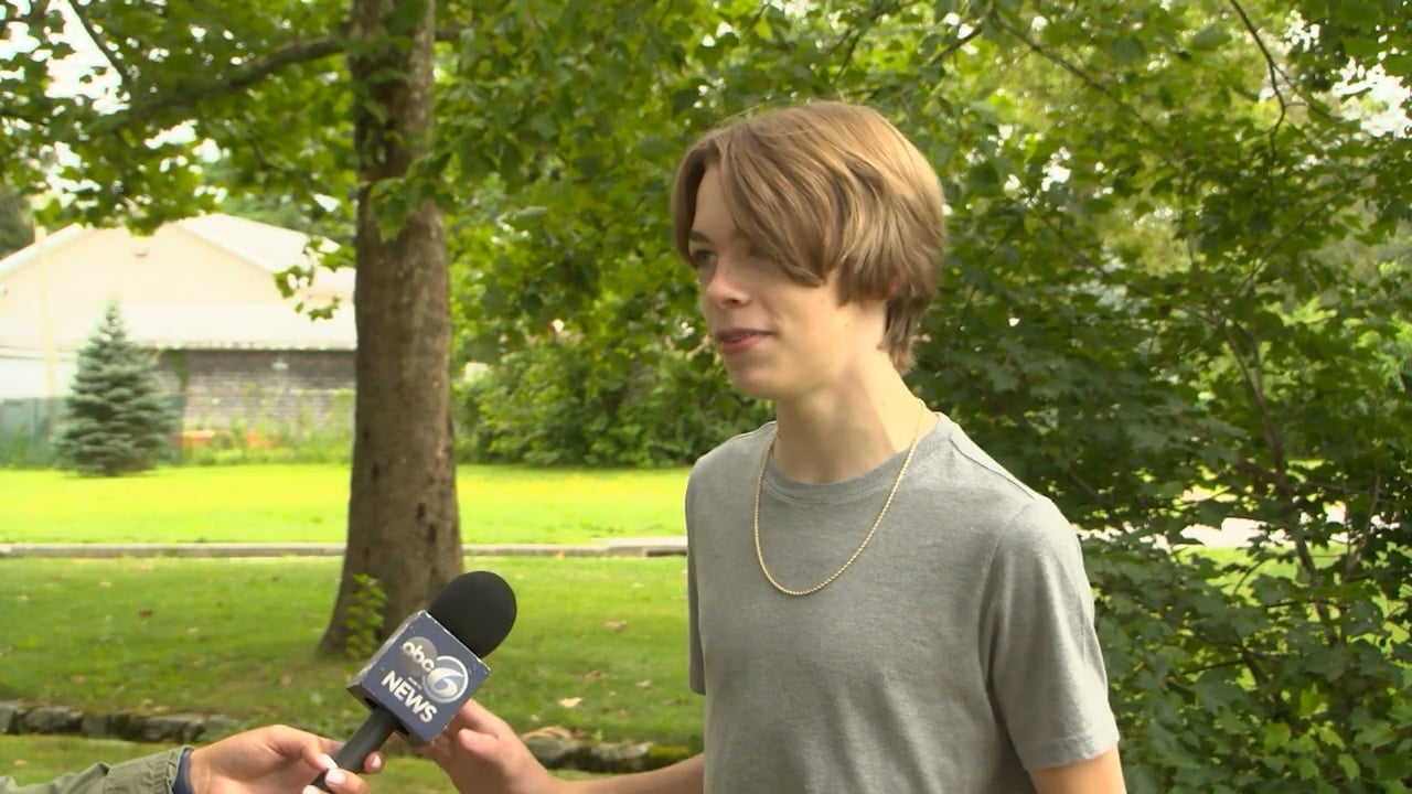 'And Just Like That': New Bedford teen starring in popular sequel ...