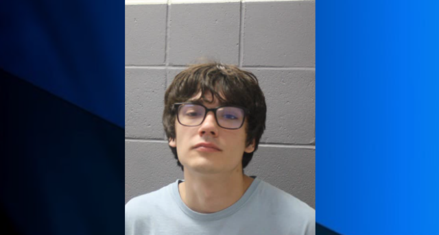 18 Year Old Arrested For Stealing Burglarizing Cars In Foxborough Abc6