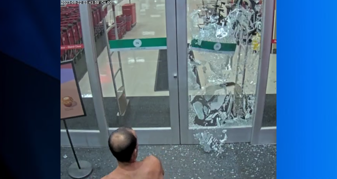 Warwick police ID suspect in Warwick Mall break-in | ABC6