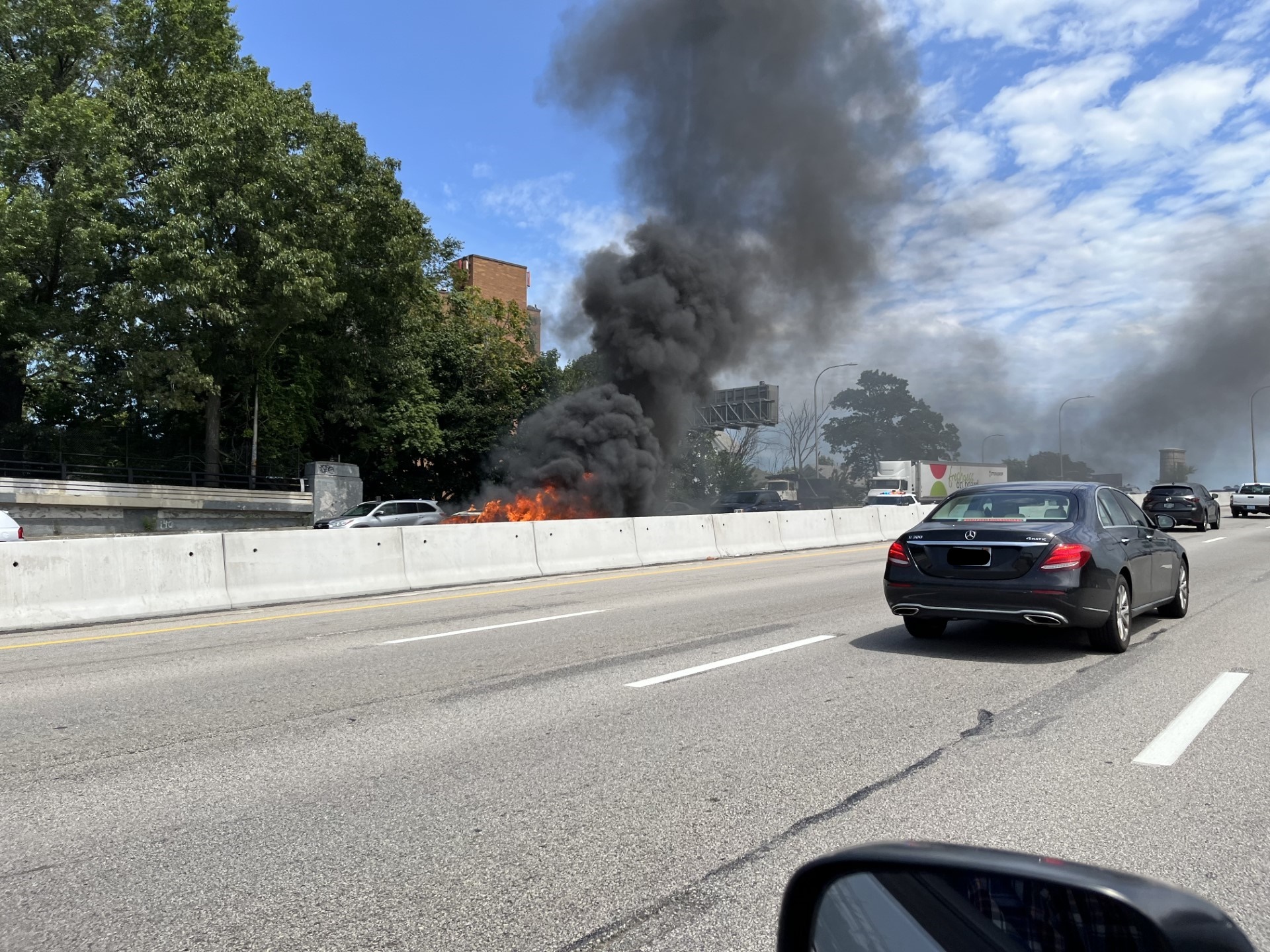 Black smoke billows from vehicle fire on I-195 in Providence | ABC6