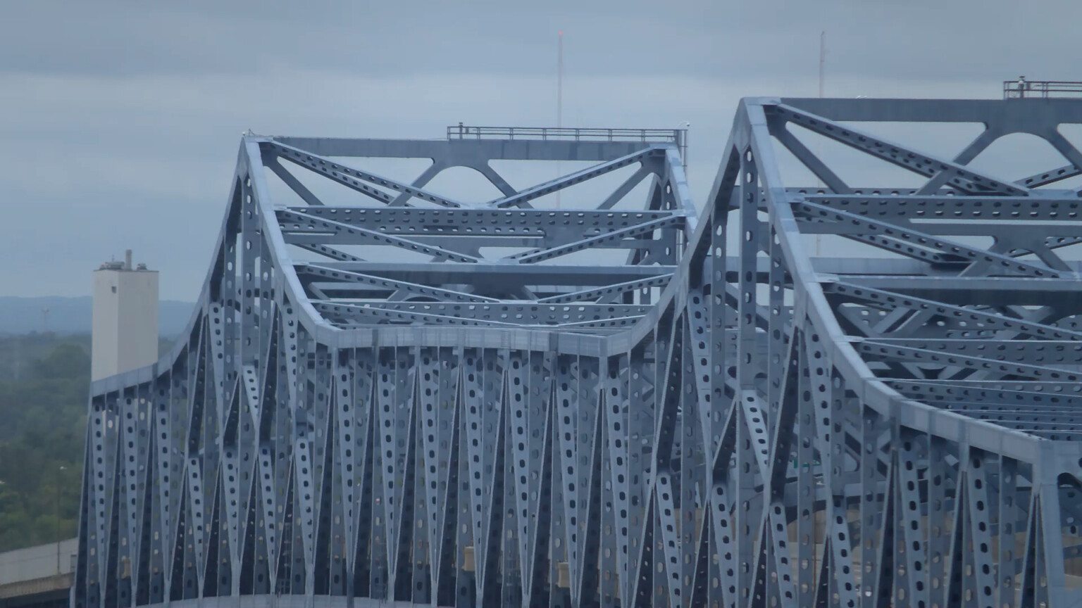 MassDOT schedules sweepings for multiple bridges | ABC6