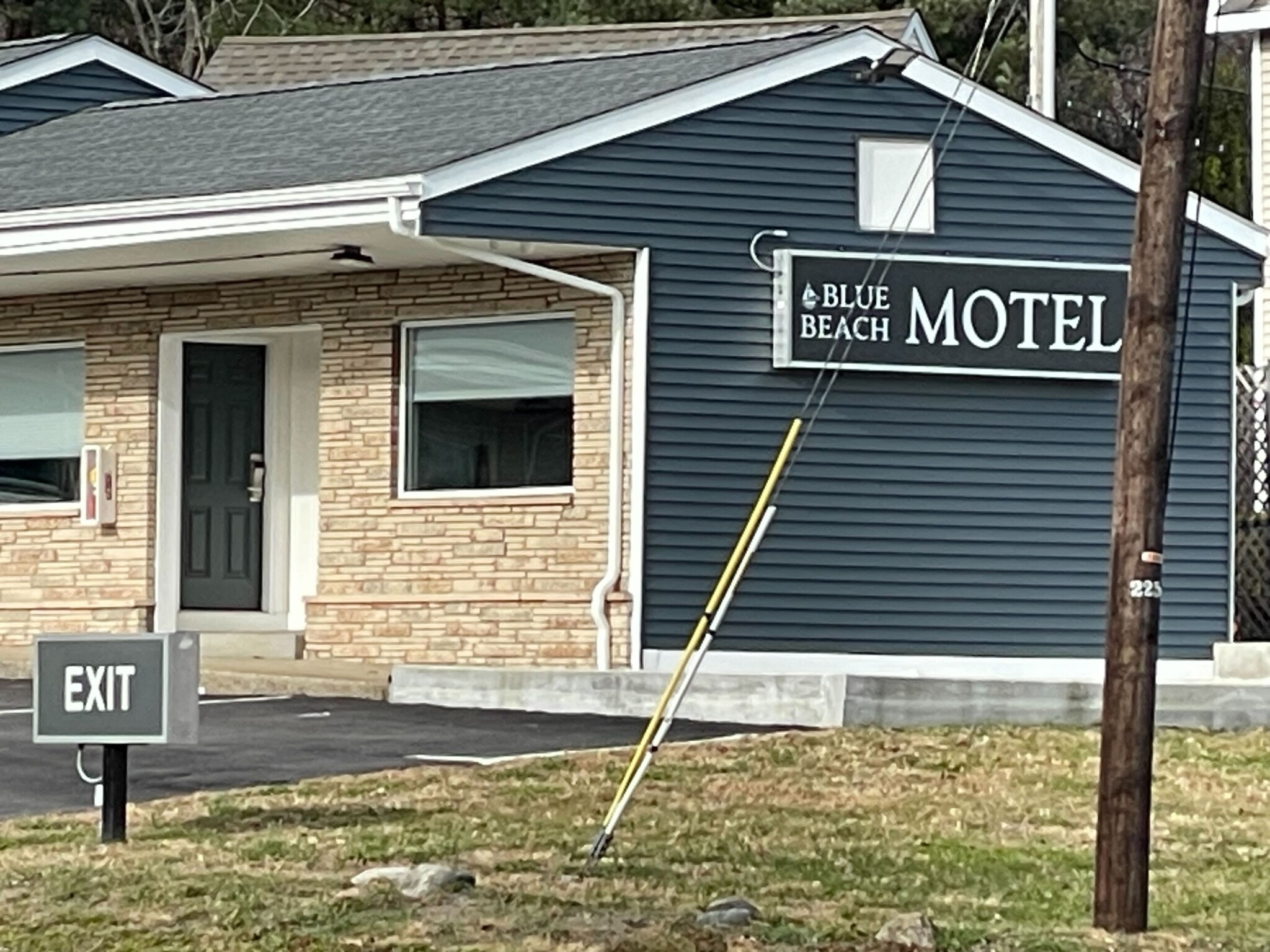 North Kingstown police say no foul play in woman's death at Blue Beach ...