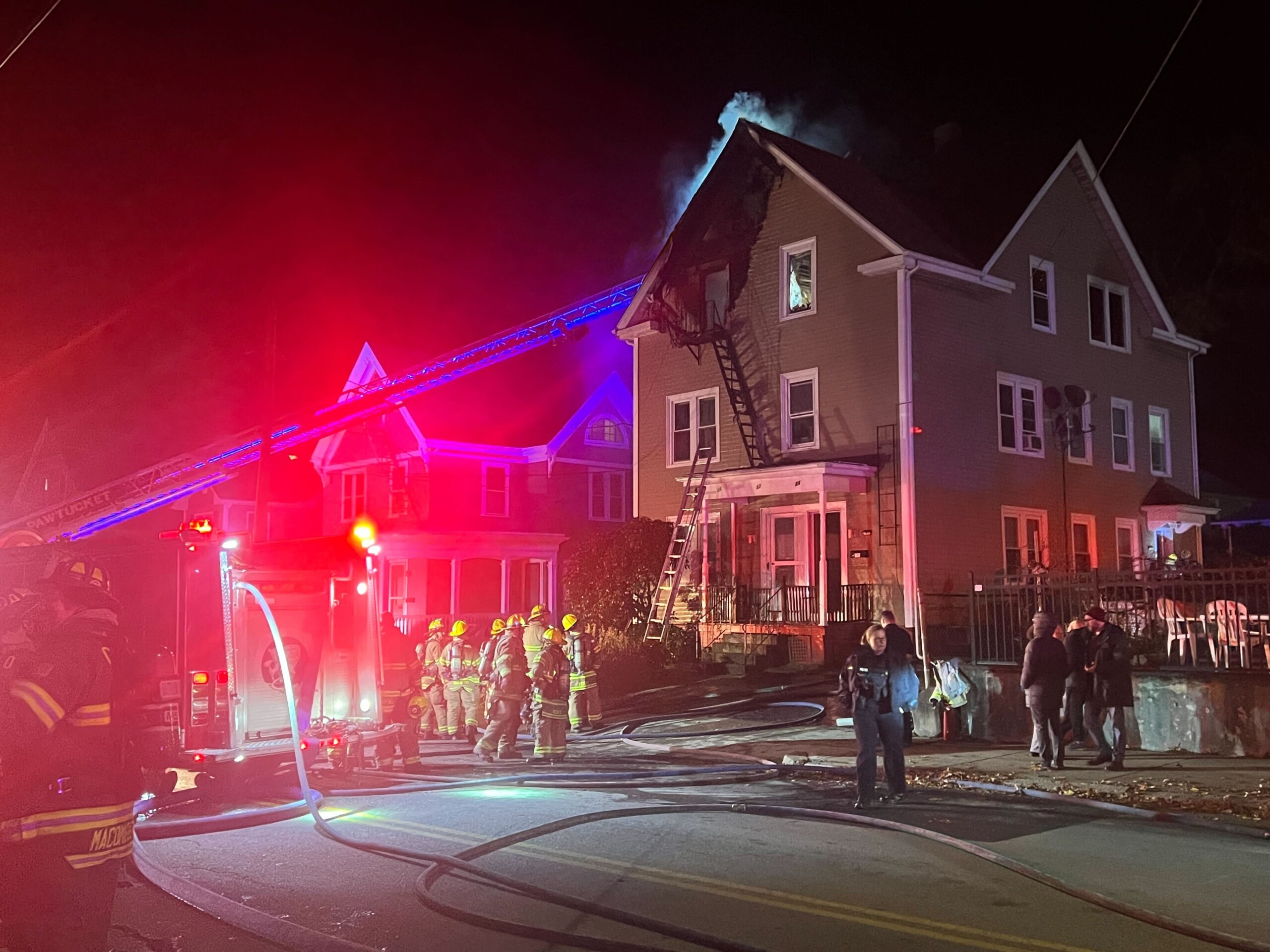 5 displaced, cat dead after house fire in Pawtucket | ABC6