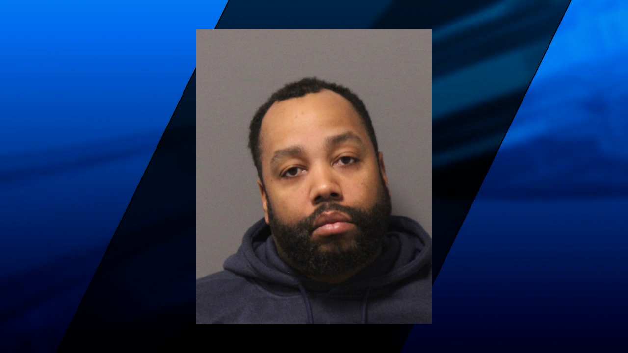 Las Vegas Man Charged With Stealing Car In Dartmouth Abc6