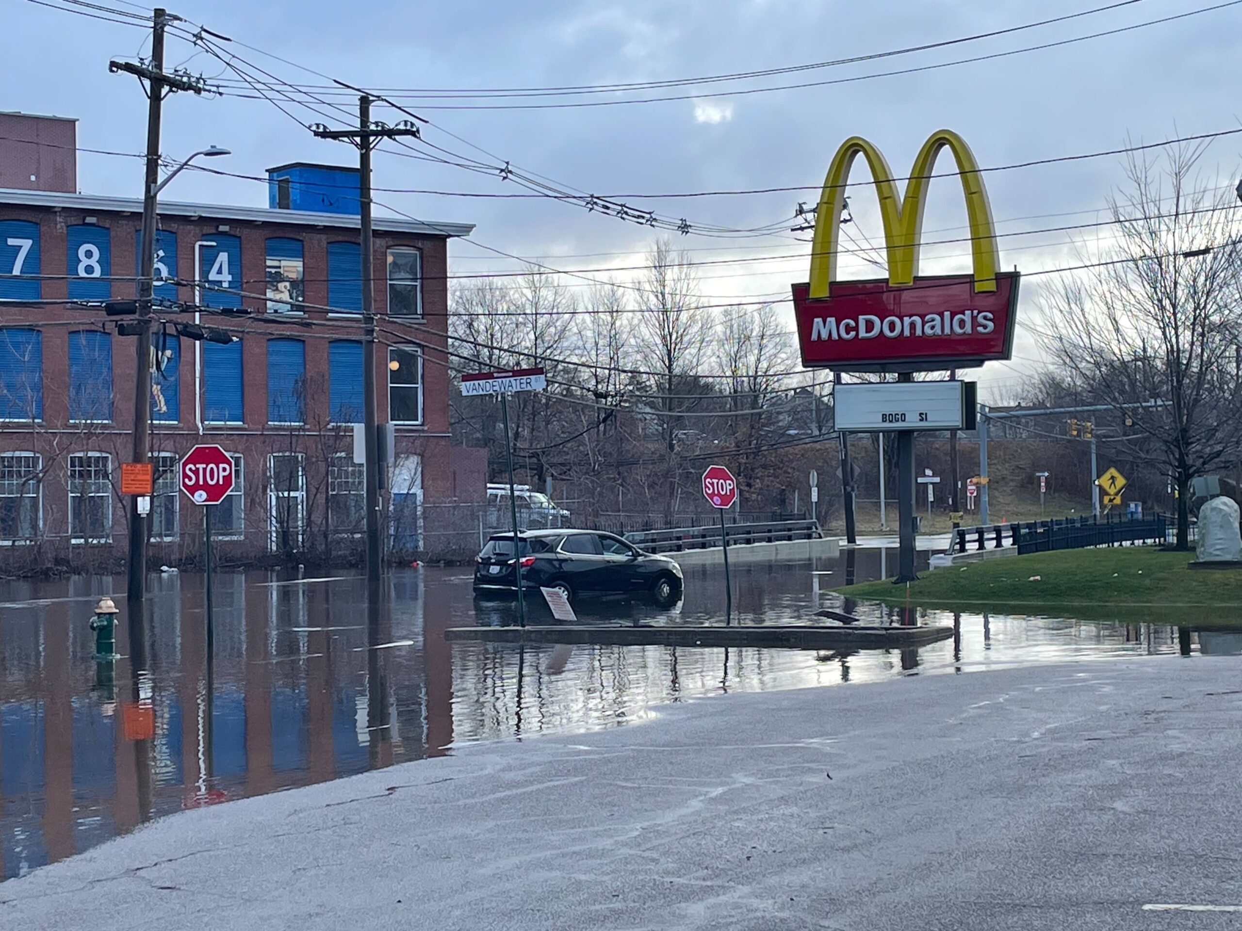 Flooding, road closures create a messy Wednesday morning commute | ABC6
