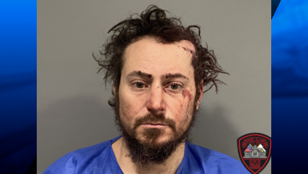 Johnston man strikes two police cruisers, arrested for DUI | ABC6