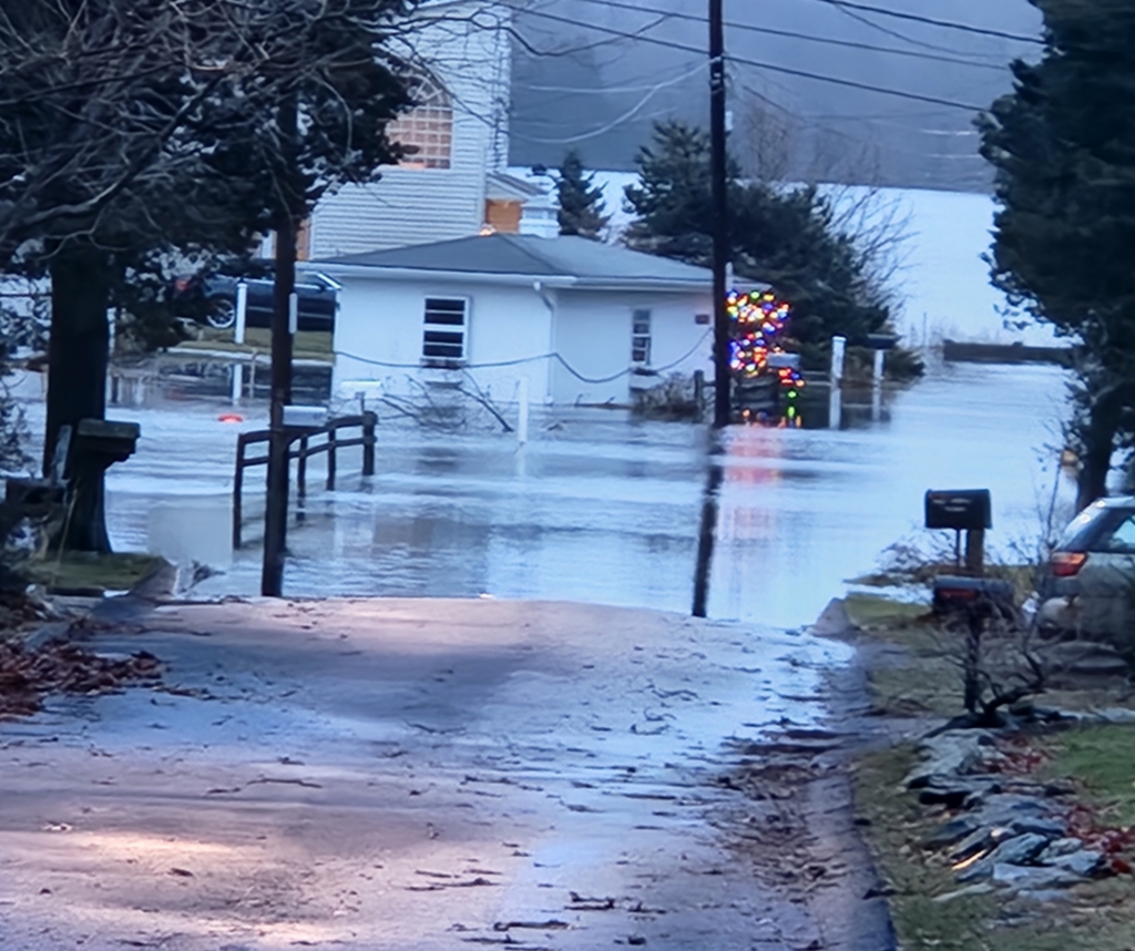 Extreme flooding throughout Rhode Island | ABC6