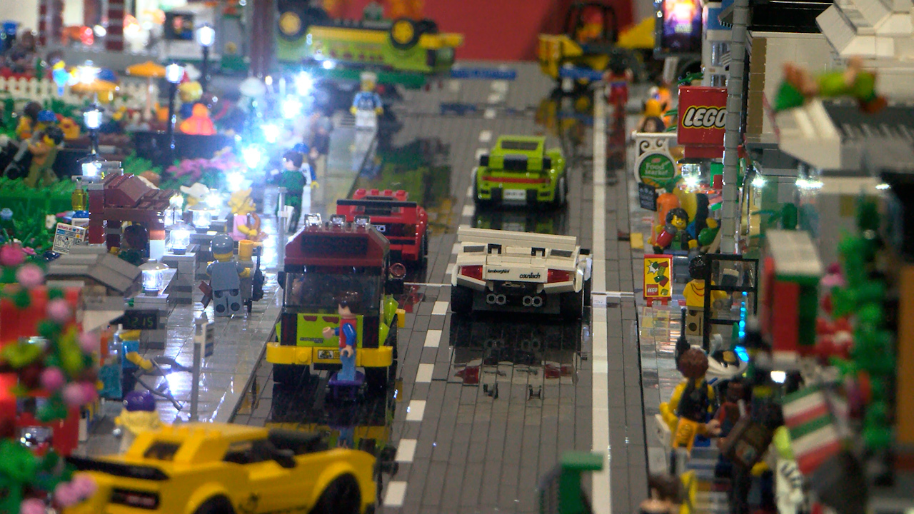 LEGO fans gather at West Warwick convention | ABC6