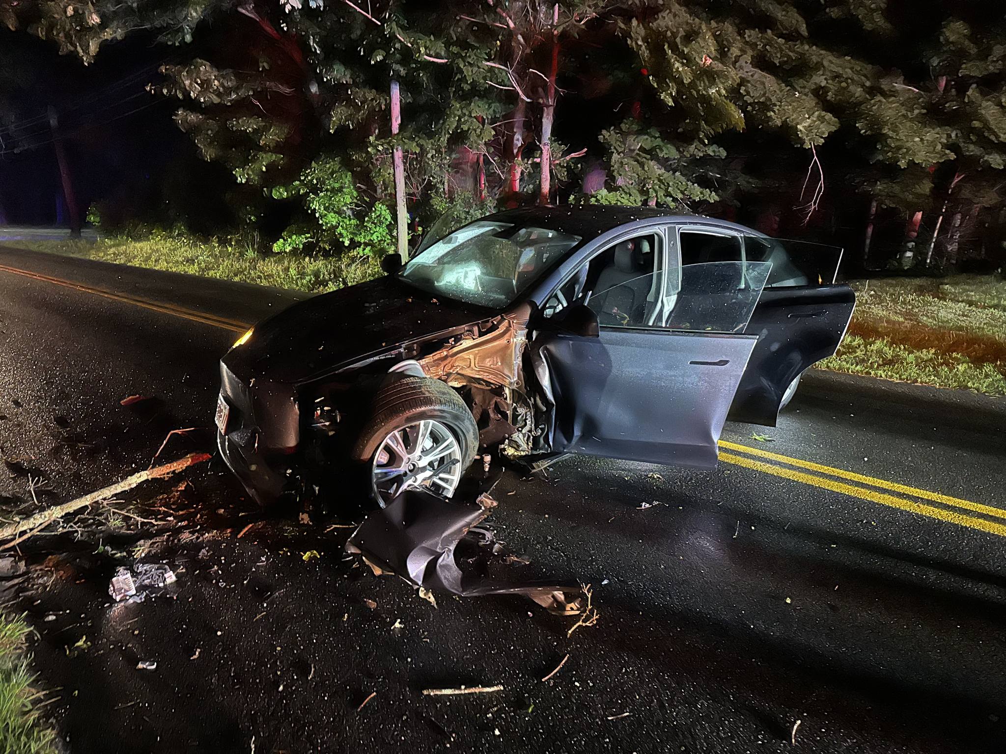 2 transported to hospital after overnight crash in Lakeville | ABC6