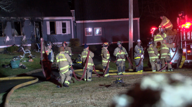 4 residents displaced in West Warwick house fire | ABC6