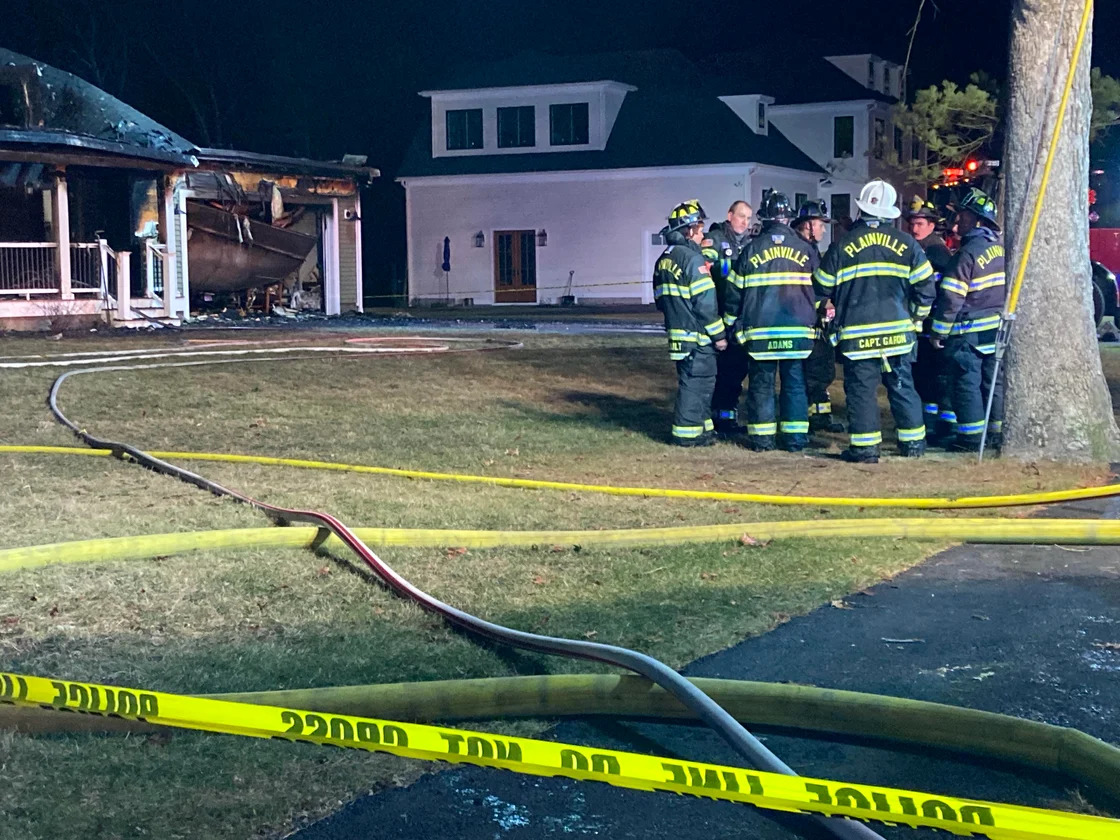 Victim identified in fatal Plainville house fire | ABC6